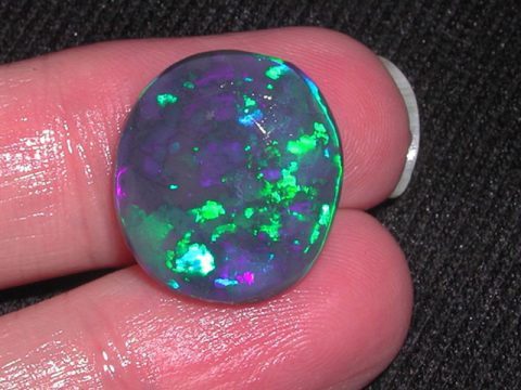 Australian Opal Mines | Rough and Cut Opals for sale